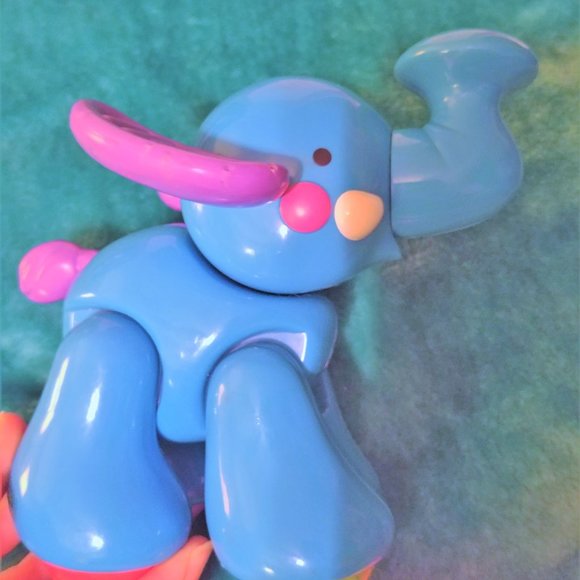 Fisher-Price | Toys | Fisher Price Animal Lot Click Clack Elephants ...